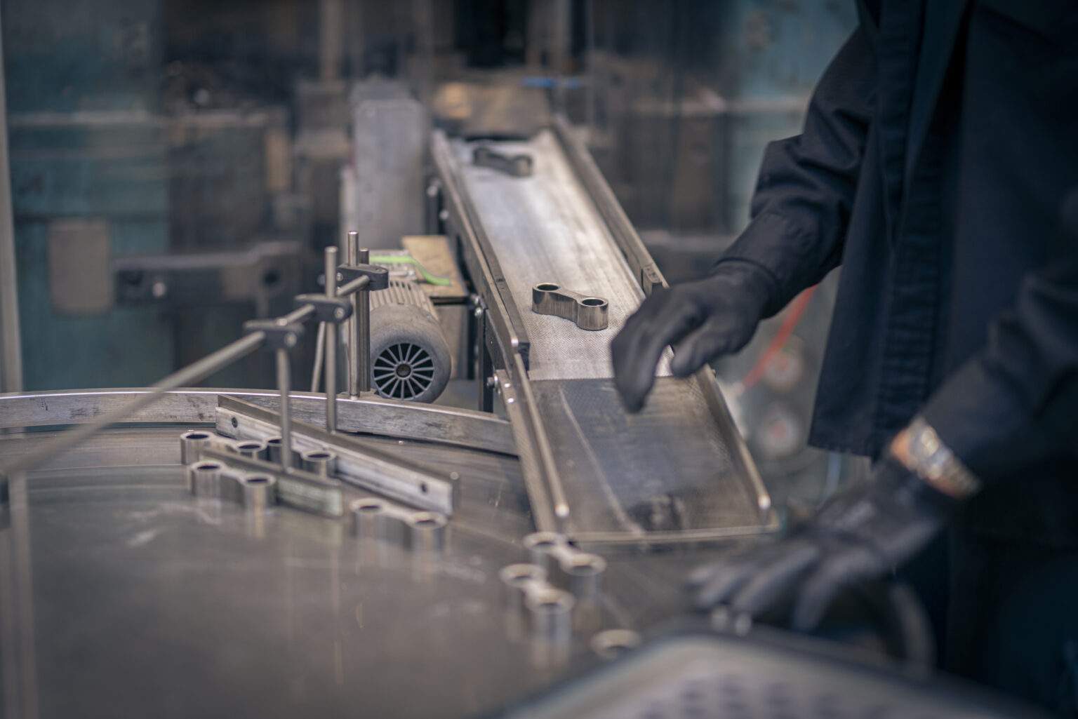 Cold or warm compaction – what is the best choice? | FJ Industries