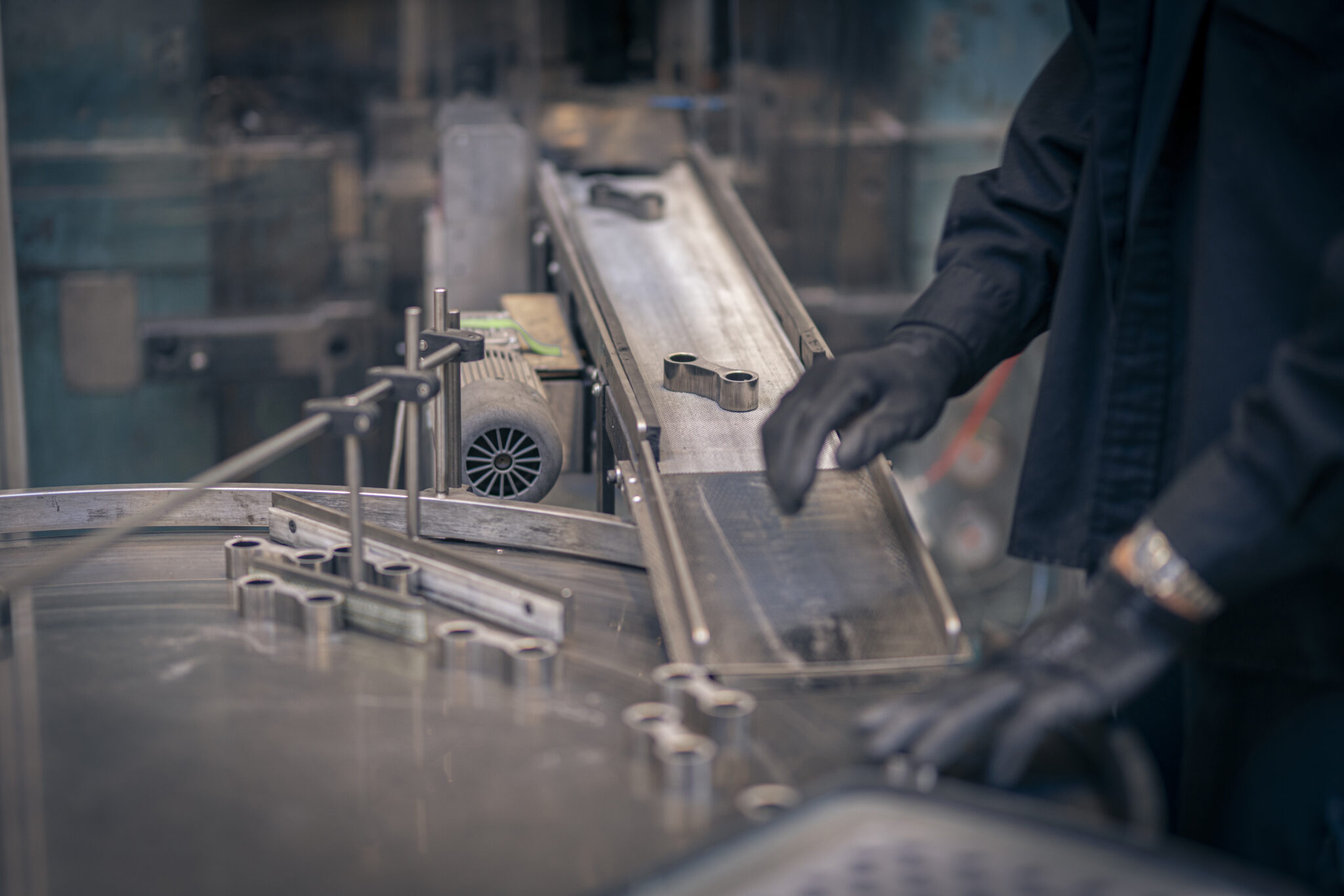 Cold or warm compaction – what is the best choice? | FJ Industries